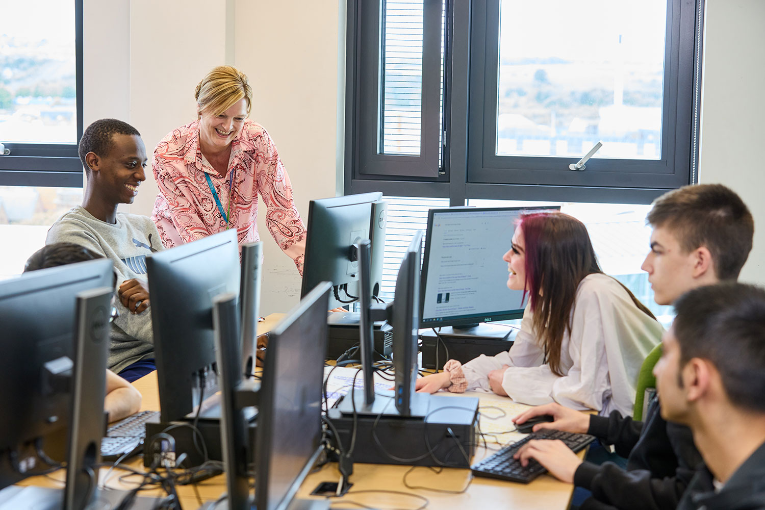 Traineeships - Rotherham College